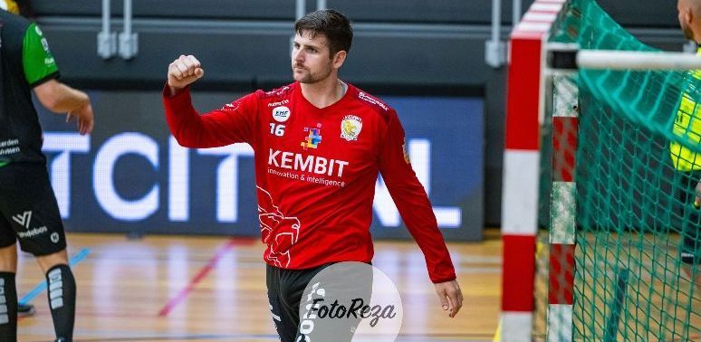 BRAM KLEIJKERS TREKT WINST OVER DE STREEP IN DERBY TEGEN BOCHOLT ...