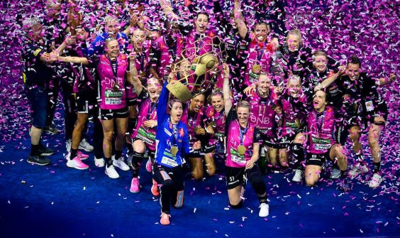 VIPERS KRISTIANSAND OPPERMACHTIG IN FINALE CL | Handbalstartpunt - Dé ...